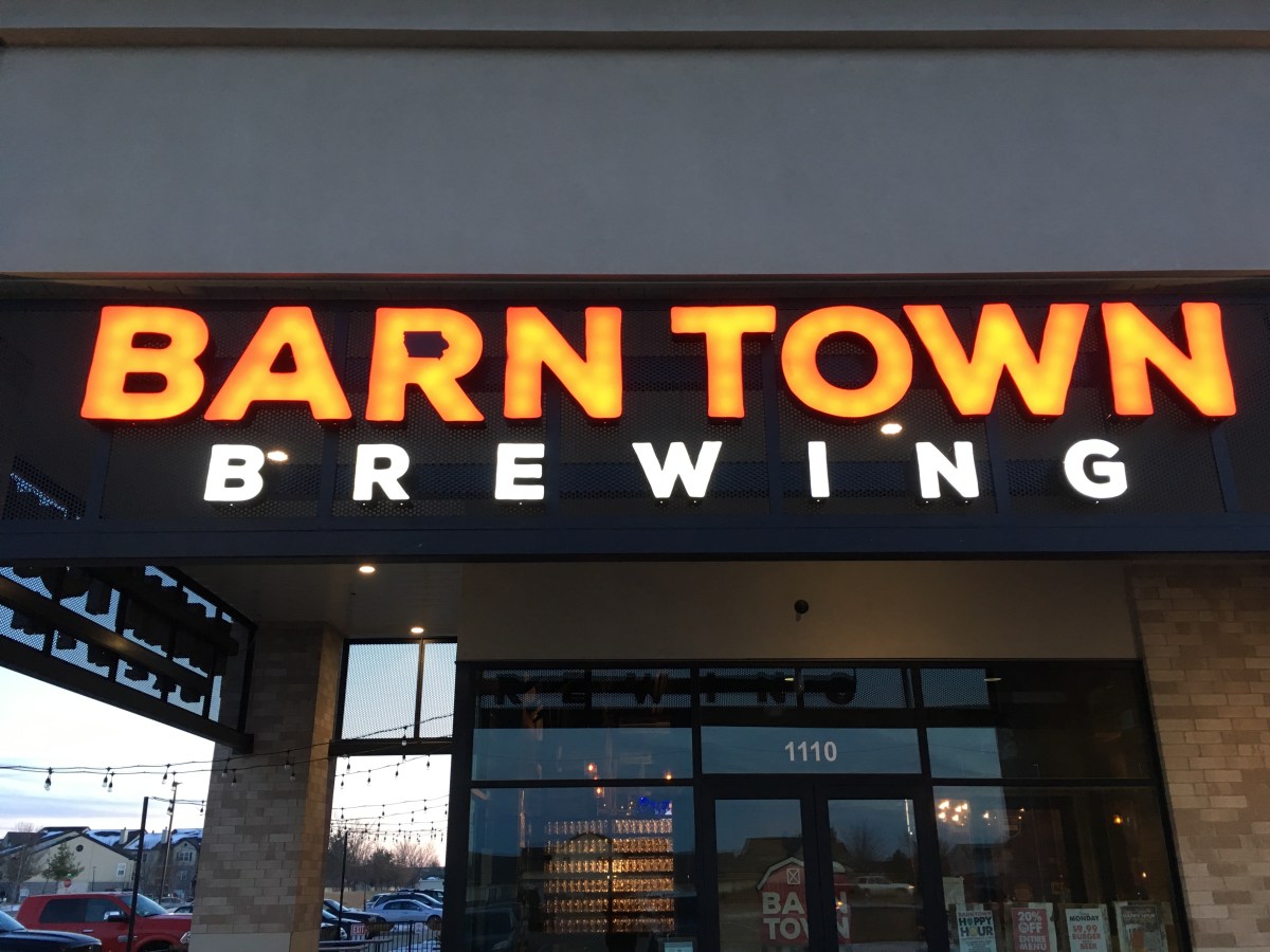 Barn Town Brewing Company: Des Moines, IA – Shearon Suds